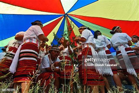 Igorot Mountain Photos And Premium High Res Pictures Getty Images