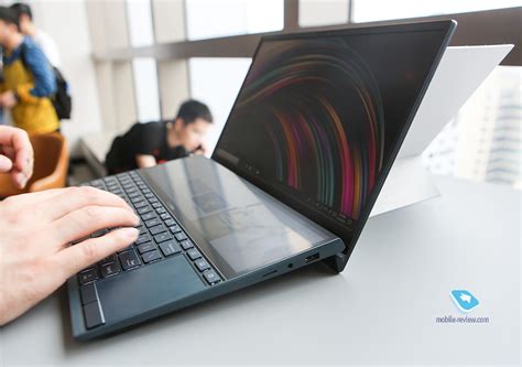 Mobile-review.com Новинки от Asus – два экрана в ноутбуке и тачпад во ...