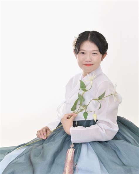 Lee Eun Mi V Picture Hancinema