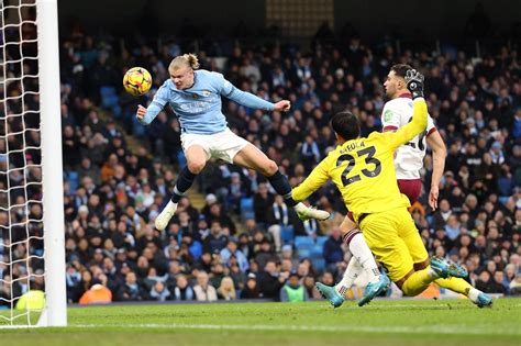 Erling Haalands Unusual Goal Celebration Shows Man City Signing