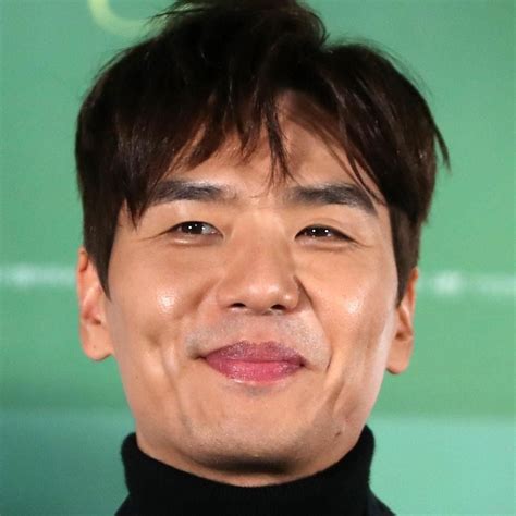 Friendly Rivalry Season 1 • Episode 4 Episode 4 Plex