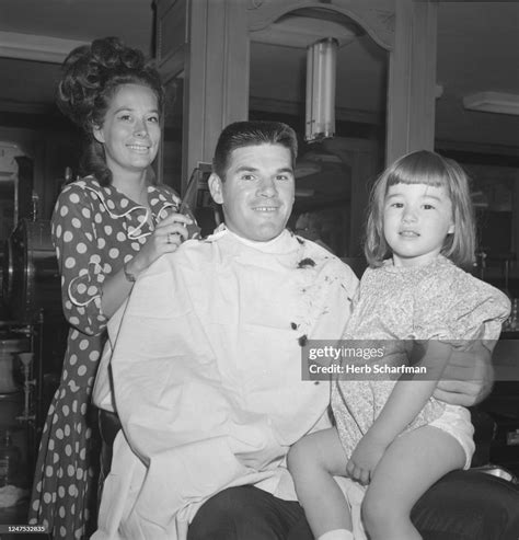 Portrait Of Cincinnati Reds Pete Rose Wife Karolyn And Daughter Fawn