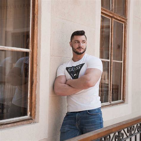 Liszkai Márk NuHeadz Talent Management Influencer Agency Budapest