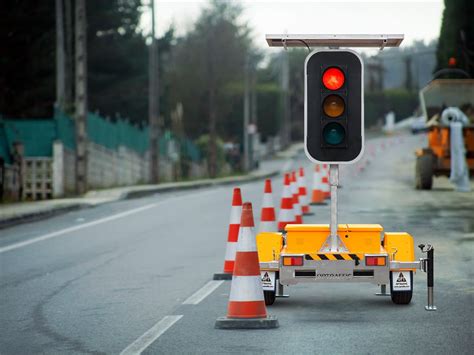 Reasons For The Increased Use Of Portable Signal Lights