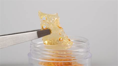 Exploring The Different Types Of Wax Dabs THC CBD