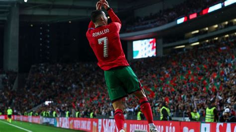Cristiano Ronaldos First Siuuu When The Celebration Was Invented Espn