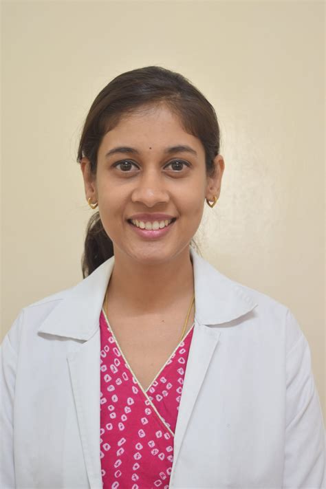 Dr Komal N Mradc