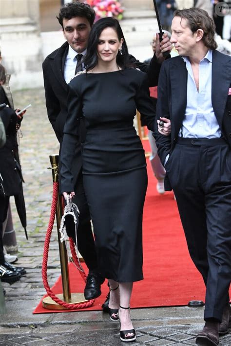 Photos Eva Green Renversante En Robe Face à Amanda Lear Et Paris