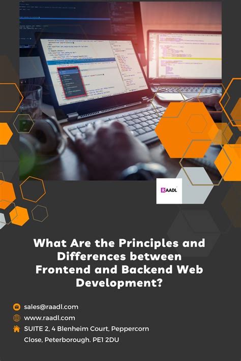 what are the differences between frontend and backend web development