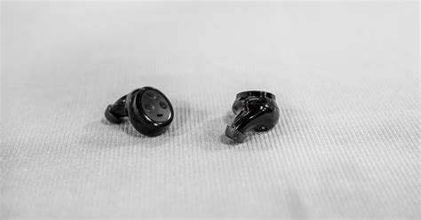 Hoe De Eens Zo Bespotte Draadloze Oortjes De Norm Werden Het Parool