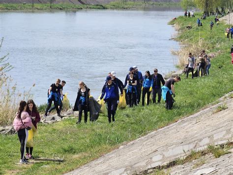 Kitakarították A Maros Partot Vásárhely Ma