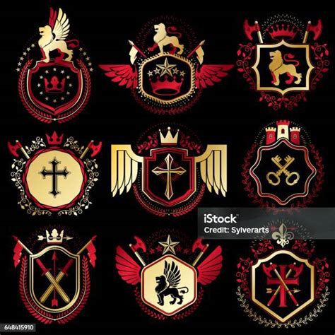 벡터 요소의 빈티지 복고풍 디자인 양식에 일치 시키는 문장 레이블 설정 합니다 상징적인 그림 컬렉션 중세 요새 군주 크라운 십자가와 병기로 구성 휘장에 대한 스톡 벡터 아트