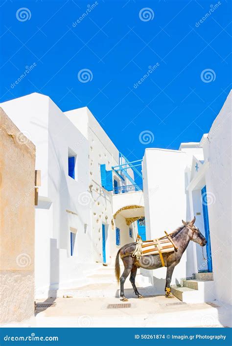 En La Isla De Amorgos En Grecia Foto De Archivo Imagen De Verano Grecia 50261874