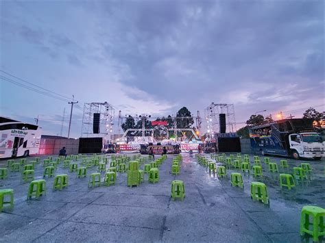 ปะทะรถแห่ ช ช้างมิวสิค ชัยภูมิ ดอกคูณมิวสิค Live Show