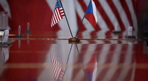 ប្រធានភ្នាក់ងារស៊ើបការណ៍អាមេរិក និង រុស្ស៊ី ជួបគ្នាតាមទូរសព្ទ ក្រោយដាច់ទំនាក់ទំនង៣ឆ្នាំ