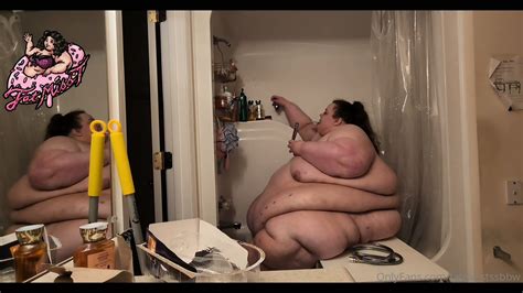 Ussbbw Fatmisst Helpless Fatty Struggles To Fix Her Shower Eporner