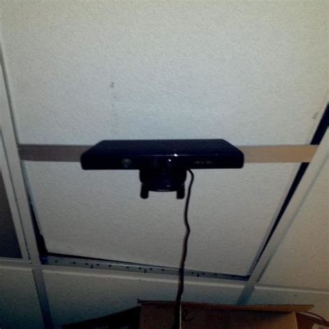 1 Kinect Sensor Mounted From The Ceiling Download Scientific Diagram