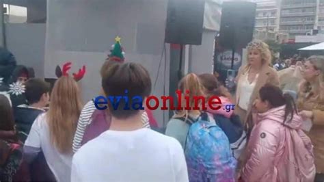 Χαλκίδα Τα παιδιά των σχολείων ειδικής αγωγής στόλισαν το χριστουγεννιάτικο δέντρο της αποδοχής