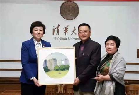 【银杏新闻】 清控银杏创始合伙人、联席董事长吕大龙何珊伉俪捐赠清华 新闻资讯 清控银杏创业投资管理（北京）有限公司清控银杏官网