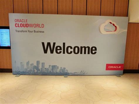 Oracle Cloudworld 2018 Marketing Cube Connected Capability