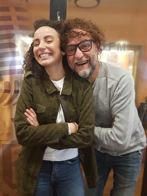 יובל דיין וצביקה הדר משאילים תלתלים אשדוד נט