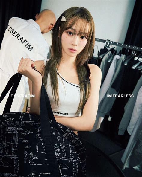 Le Sserafim Sakura Kazuha Chaewon R Kpopfap