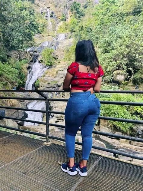 Models 💛 එයා 💛 Srilanka Colombo Travel