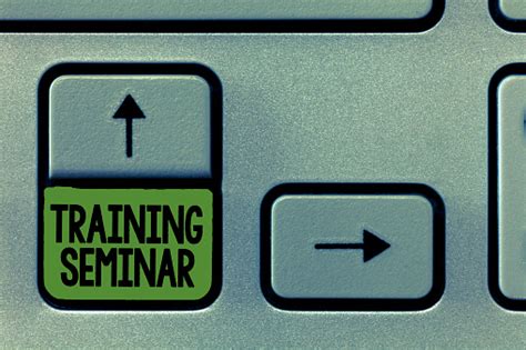 필기 텍스트 쓰기 훈련 세미나입니다 학술 연구의 명령 공식적인 프레 젠 테이 션을 의미 하는 개념 감탄에 대한 스톡 사진 및