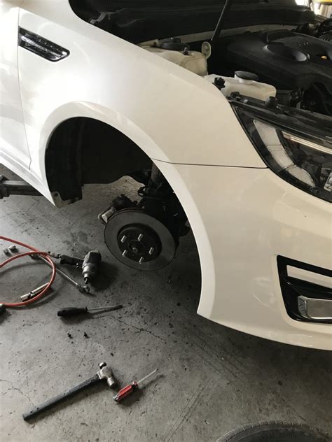 수원 정비소 기아 K5 브레이크 이상 브레이크 떨림 소음 브레이크디스크드럼로터 교체 교환 브레이크오일 부동액 미션오일 변속충격 미션충격 이상 고장 플러싱 크리닝 기가모터스