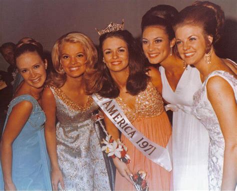 Miss America 1971 Phyllis George And Court Miss America America