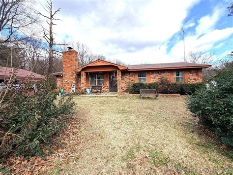 1108 E 6th St Okmulgee Ok 74447 See Est Value Schools And More