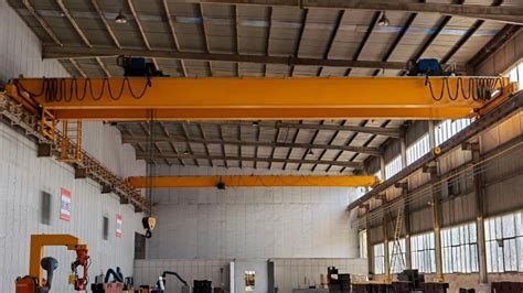 Compact Design Solutions Of Double Girder Overhead Crane For Space