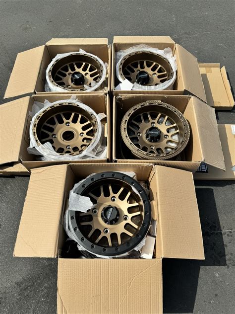 5 Brand New 14” Bronze Utv Method 406 Beadlocks For Polaris Rzr Can