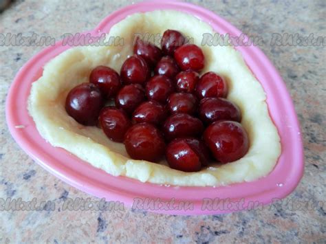 Цветаевский пирог с вишней 12 фото в рецепте