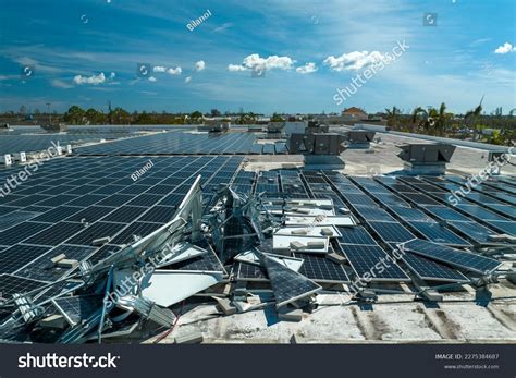 370 太阳能板 爆炸 图片、库存照片和矢量图 Shutterstock