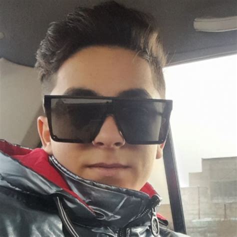 مهدی قلی پور ویرگول