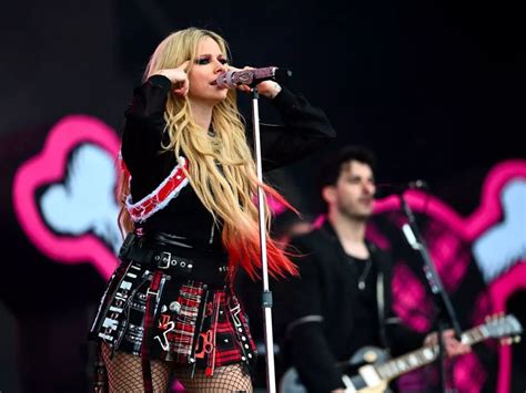 Avril Lavigne Tickets 18th June Credit One Stadium