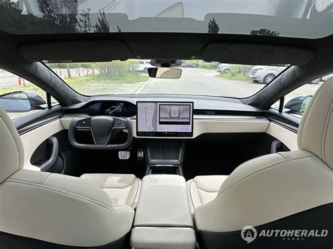 [ev 트렌드] 테슬라 주행 중 운전자 모니터링 강화 하품 · 눈 깜빡임 체크 다나와 자동차