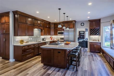 Lazy Suzan Designs Inc