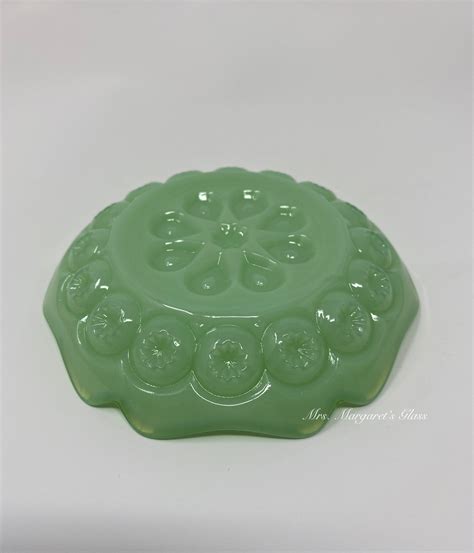 Weishar Glass Jadeite Uranium Glow Moon And Stars Coaster Tidbit Tray