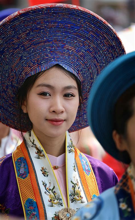 Scrollerwomensmallsize Photos Download The Best Free Scrollerwomen