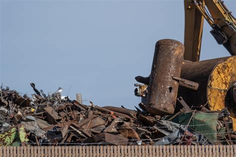 94000 Scrap Pile Pictures