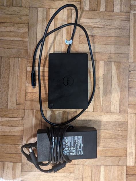 Dell Usb C Dock Wd15 Mit 180w Netzeil Kaufen Auf Ricardo