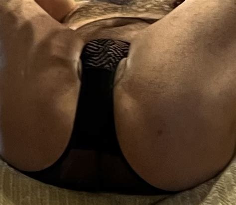 شورت زن دوستم بهم میاد؟