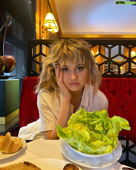 Debby Ryan Instagram Pov Youre The Breadbasket Gethu Cinema