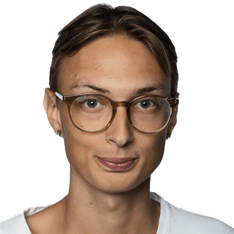 Flicka Föll över Bord På Disney­kryssning Räddades Av Pappan