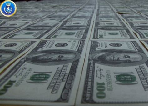 ყალბი 100 დოლარიანი კუპიურების გასაღების ფაქტზე ერთი პირი დააკავეს Bpn Ge