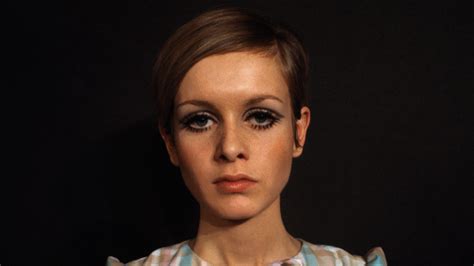 Try Doll Lashes For A Retro Fluttery Look