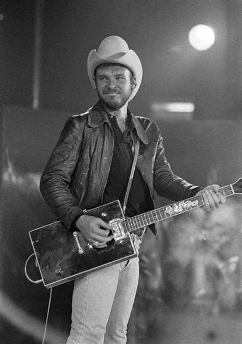 Zz Top Before The Beards Considerable Zz Top Billy Gibbons Tops