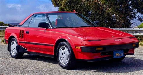 10 Coolest Cars Of The 1980s That Make Modern Models Look Boring